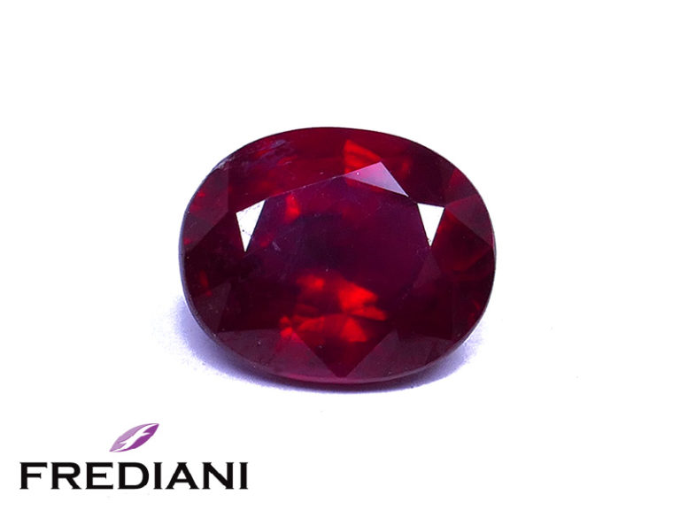 Rubis ovale traité - Frediani Pierres précieuses